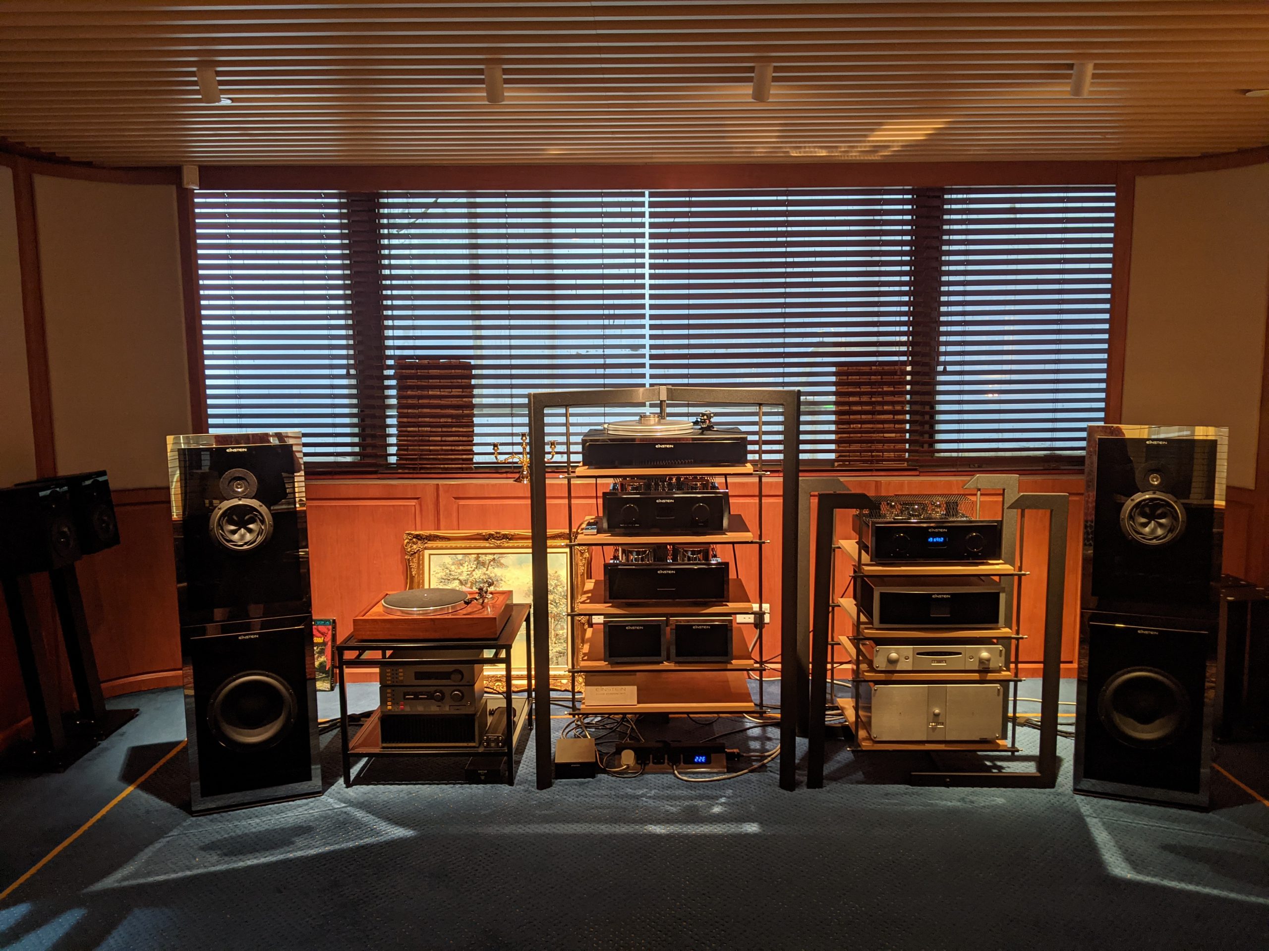 HIGH-END AUDIO - Elephant Holdings Ltd